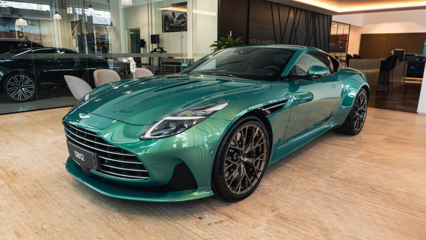 DB12 Iridescent Emerald • Exoticus