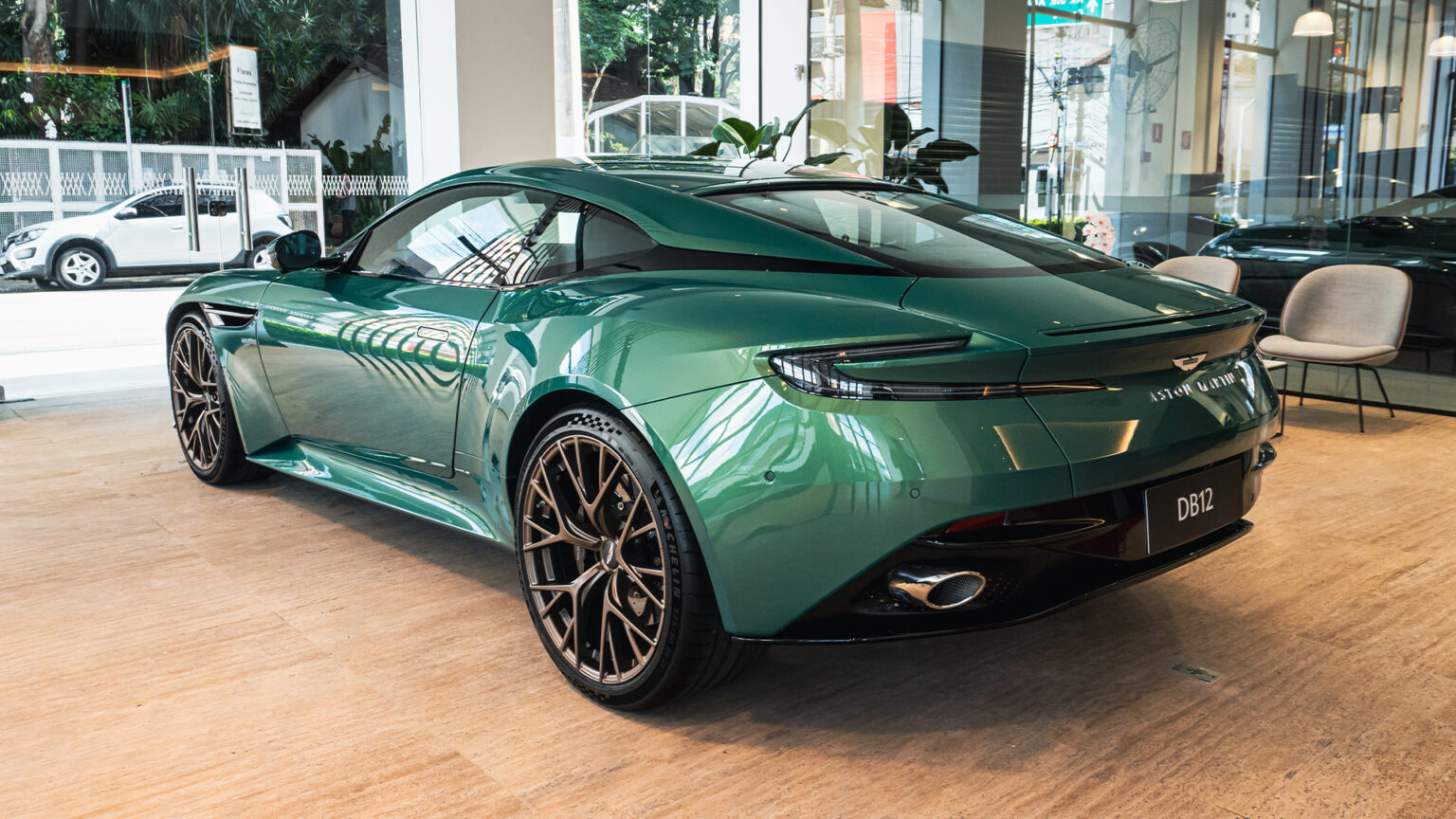 DB12 Iridescent Emerald • Exoticus